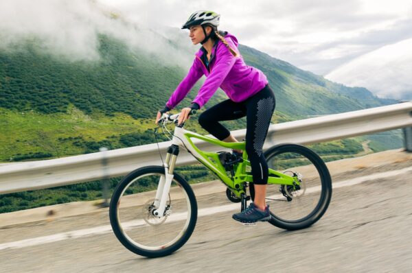 Tips for Safe Cycling Postures and Movement